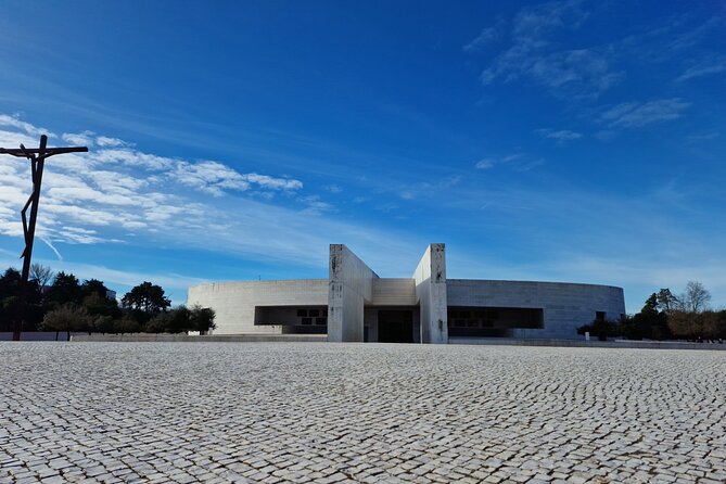 Wonderful Private Half-day tour in Fátima - Detailed Breakdown of the Itinerary
