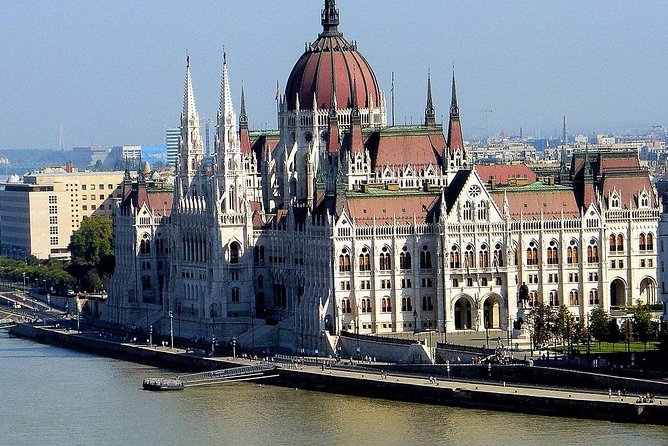 Wonders of Budapest, Private Tour by Car! - Exploring Buda Castle