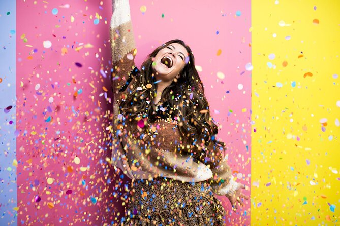 WONDR Experience Amsterdam Admission Ticket - Themed Rooms and Photo Opportunities