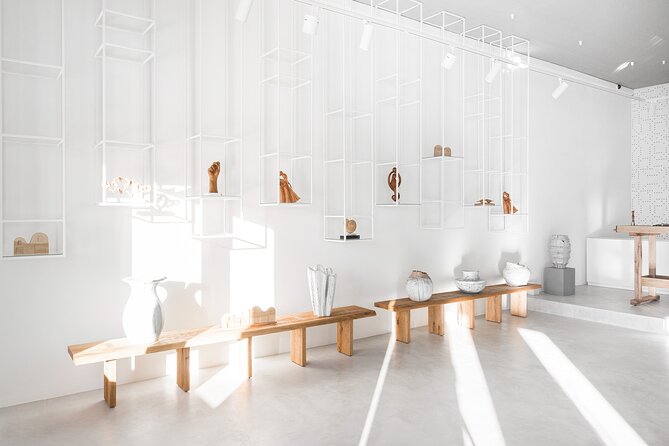 Wood carving workshop in Santorini no1 - The Location and Practical Details