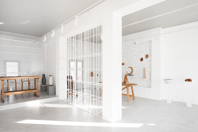 Wood carving workshop in Santorini no1 - The Authentic Touch: Why Travelers Love This Workshop