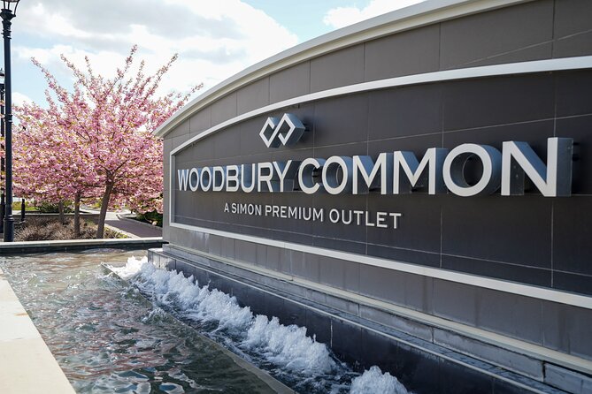Woodbury Common Premium Outlets Shopping Tour from Midtown - Key Points