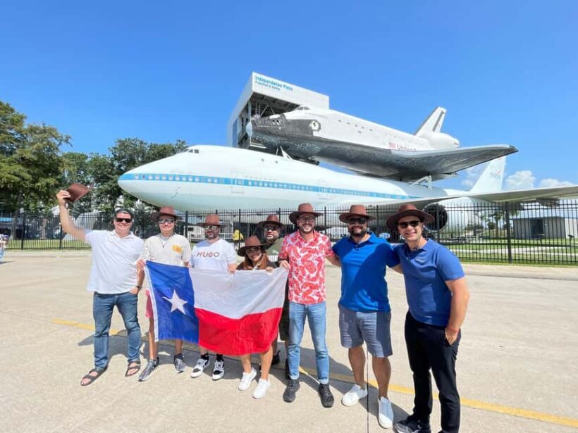 World Cup: Houston NASA Spanish Tour Guide & Tunnel Tour - FAQs