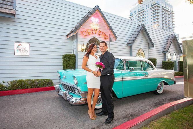 World-Famous Drive-Up Wedding in Las Vegas - Photo and Flower Inclusions