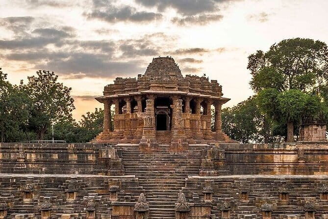 World Heritage Site: Patan, Dholavira & Little Rann Of Kutch Tour - FAQ