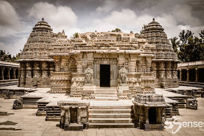 World heritage Somnathpur sculptures and Talakadu temple mystery - Keertinarayana Temple: A Testament to Victory and Architecture