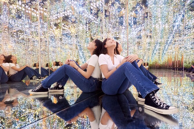 World of Illusion Museum Skip-the-Line Ticket - Operating Hours and Accessibility