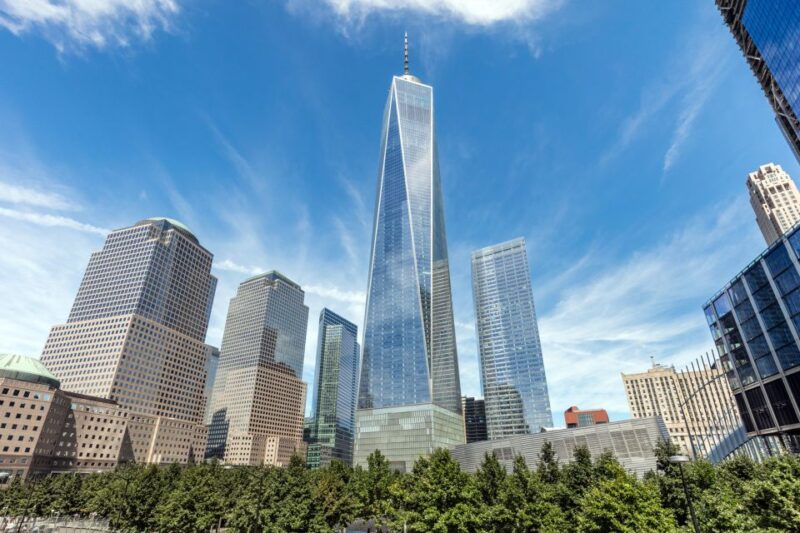 World Trade Center, 911 and Ground Zero Walking Tour - Architecture, Symbols, and Hidden Stories