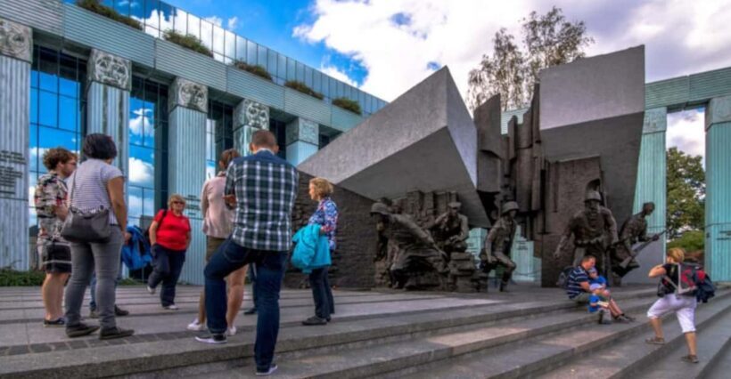World War 2 in Warsaw walking tour in English - What You’ll Gain from This Tour