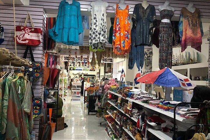 Worldmart Souvenirs Punta Cana (Round trip transportation) - Exploring the Worldmart Souvenirs Punta Cana Tour: A Practical Guide