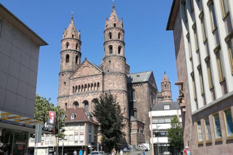 Worms: Historic Walking Tour With Heike - An Introduction to the Worms Walking Tour