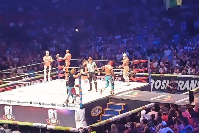 Wrestling + Tacos and Mezcal the best Experience - The Sum Up