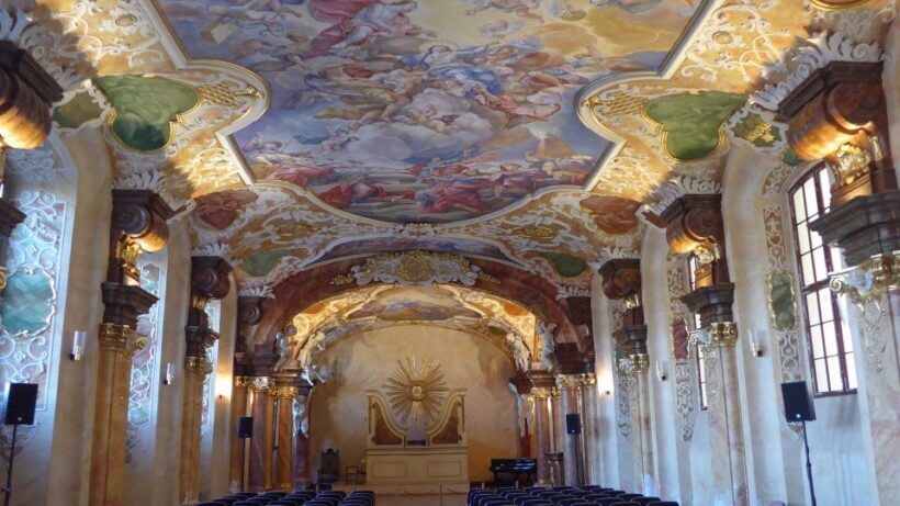 Wrocaw: Ostrów Tumski and Old Town Highlights Private Tour - Practical Details and Value