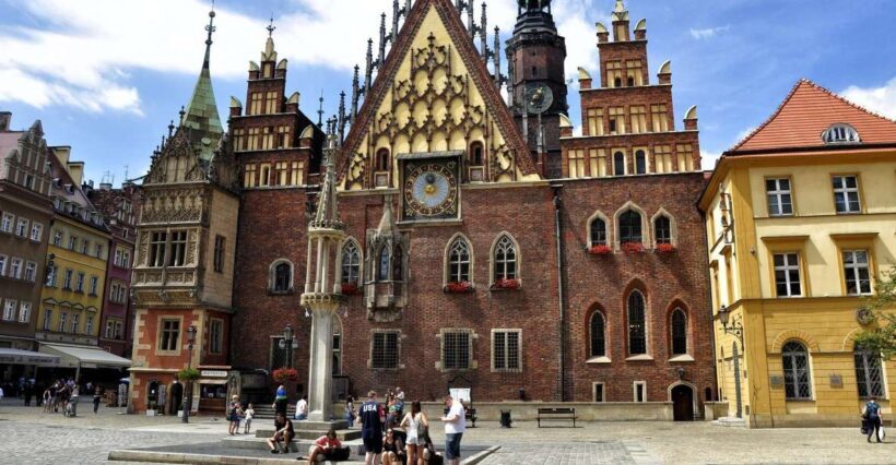Wrocaw: Ostrów Tumski and Old Town Highlights Private Tour - FAQ