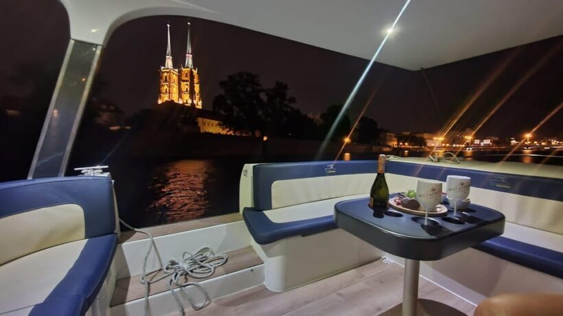 Wrocaw: Solar gondola cruise on the Oder with a guide - Who Should Consider This Tour?