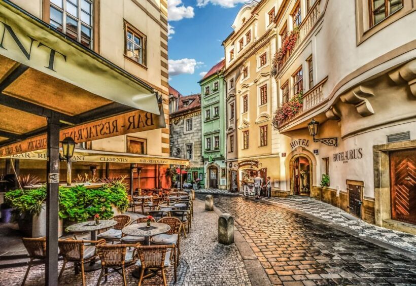 Wroclaw 1-Day Trip to Prague Private Guided Tour - The Journey Begins: From Wroclaw to Prague
