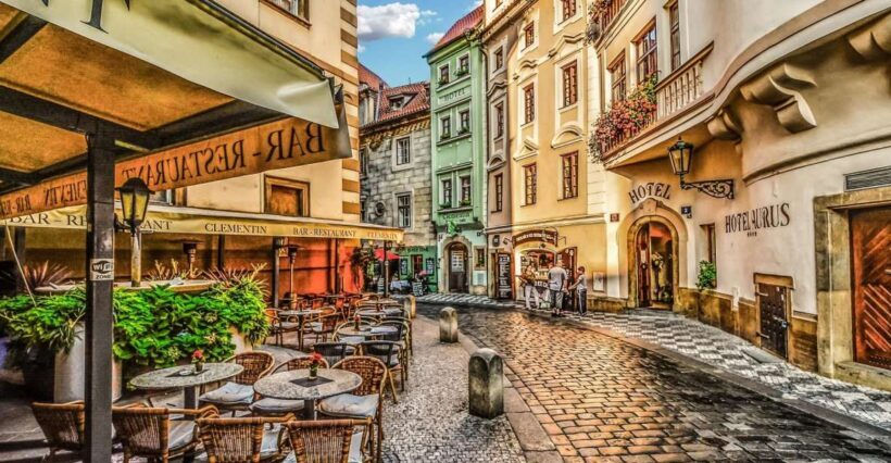 Wroclaw 1-Day Trip to Prague Private Guided Tour - The Sum Up