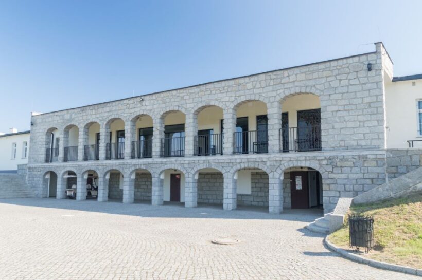 Wroclaw: Day of WW2: Riese, Gross-Rosen, Ksiaz Castle - FAQ