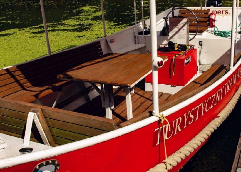 Wroclaw: Old City Walk and Cruise with Small Gondola - Authenticity and Traveler Feedback