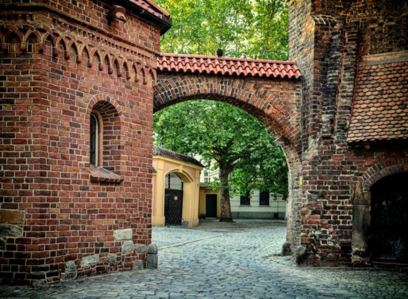 Wroclaw: Secrets of Wroclaw Walking Tour (2 hours) - A Deep Dive into the Tour Experience