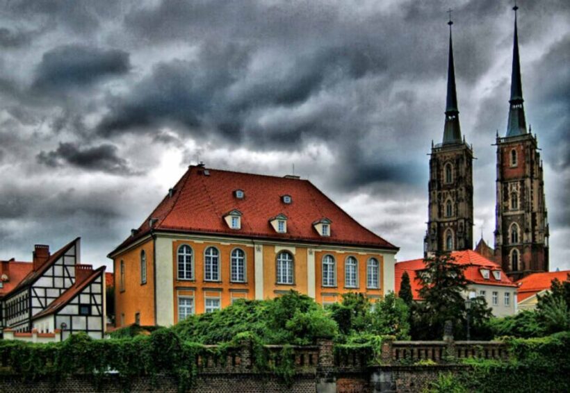Wroclaw: Secrets of Wroclaw Walking Tour (2 hours) - Frequently Asked Questions