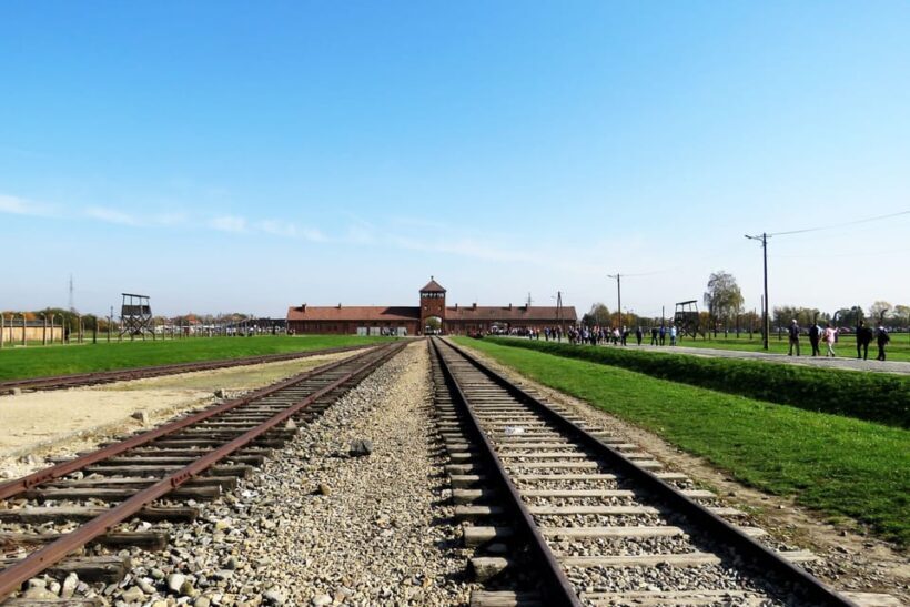 Wroclaw to Auschwitz-Birkenau Private Full-Day Trip by Car - Considerations and Practical Tips