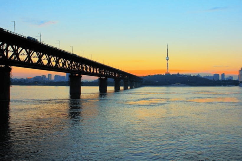 Wuhan in a Day: Local Flavors, Iconic Sites&Hidden Treasures - Who Will Love This Tour?
