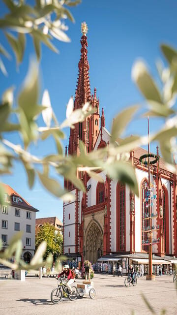 Würzburg: Guided Walking Tour - Authenticity and Highlights