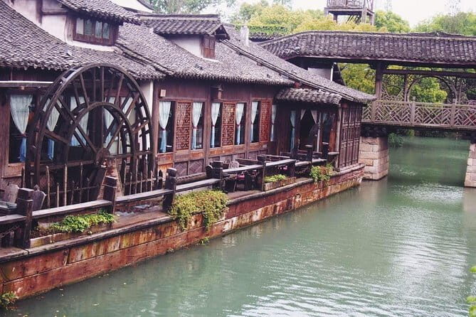 Wuzhen Water Town Private Day Trip from Shanghai with Lunch or Dinner - Practical Aspects and What to Expect