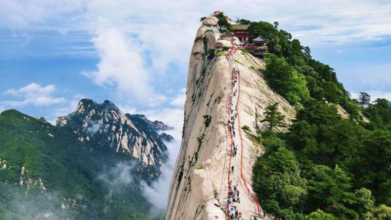 Xi'an: Mt. Huashan Private Guided Tour with Cable Car Ride - Key Points