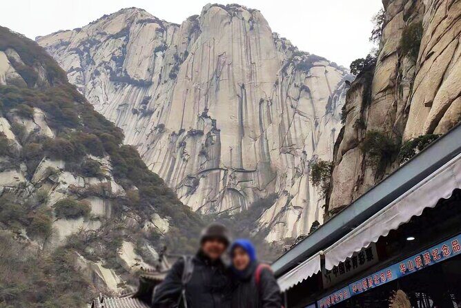 Xian Private Day Trip to Mount Huashan with Round Trip Cable Car to North Peak - Key Points
