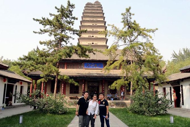 Xi'an Private Full-Day Tour with Terracotta Warriors, City Wall - Summary