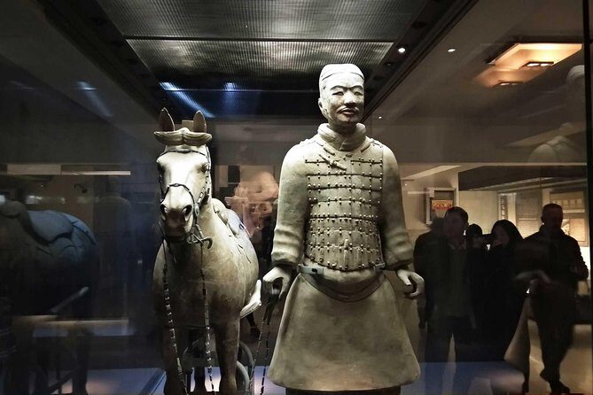 Xi'an Terracotta Warriors, Huaqing Hot Spring, and Banpo Museum - An In-Depth Look at the Tour Experience
