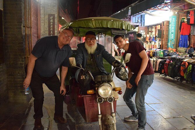 Xi'an Twilight Sightseeing and Food Tour - Discovering Xian After Sunset