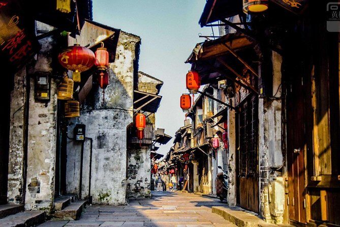 Xitang Water Town Layover Tour from Shanghai Airport - Is This Tour for You?