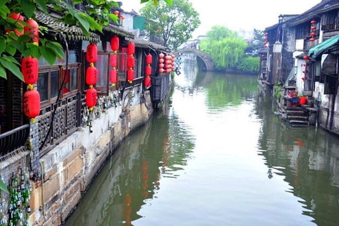 Xitang Water Town Private Tour from Shanghai with Hot Spring Spa Experience - In-Depth Review of the Xitang Water Town Tour