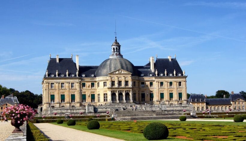 Xmas Paris & Vaux-le-Vicomte Castle Chauffeur Driven 5hrs - The Grand Christmas at Vaux-le-Vicomte