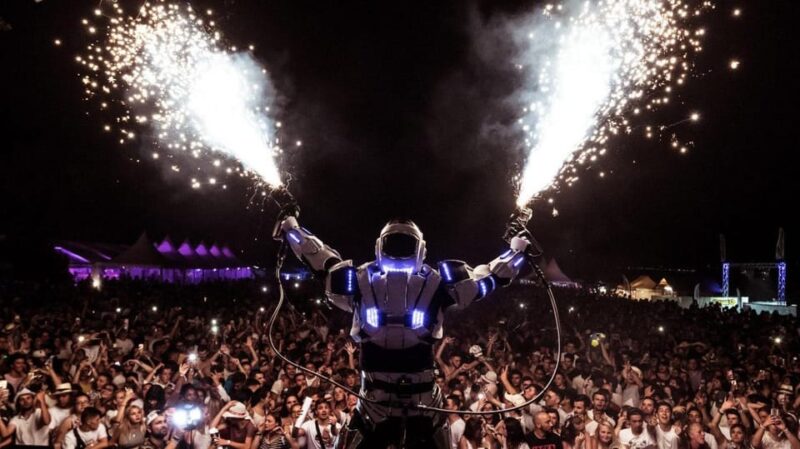 XNV BEACH FESTIVAL With Transport From Geneva/Genève - Key Points