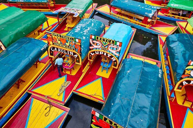 Xochimilco Canals by Kayak - An Unconventional Way to Experience Xochimilco