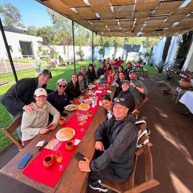 Xochimilco: Kayak ride at sunrise with breakfast - Key Points