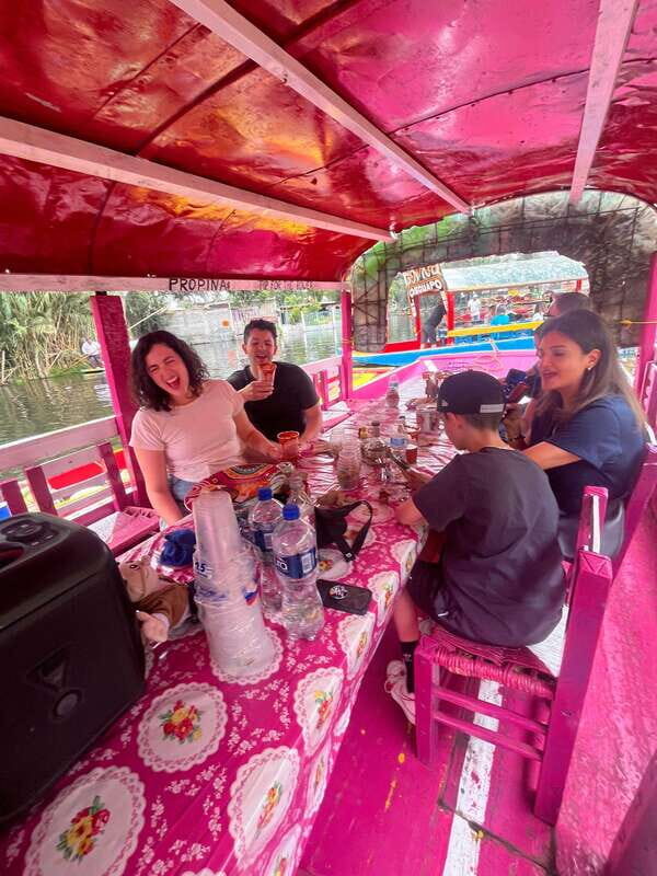 Xochimilco: traditional boat tour, culture, and fun. - Summary