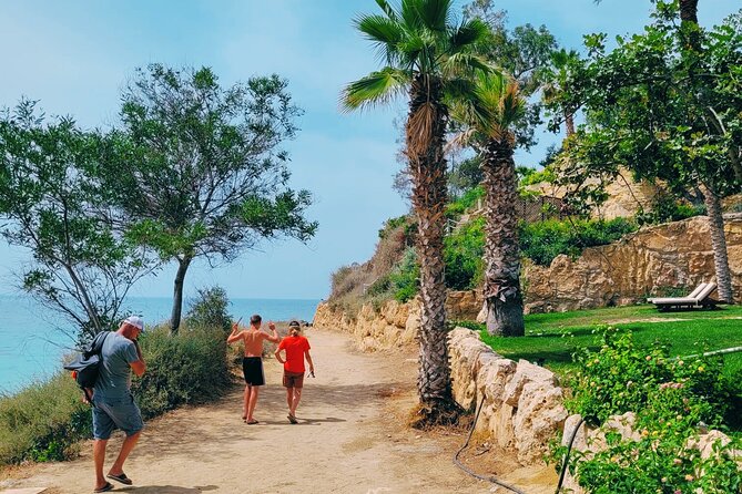 XploreMe! - Coral Bay Scavenger Hunt Outdoor Activity - FAQ