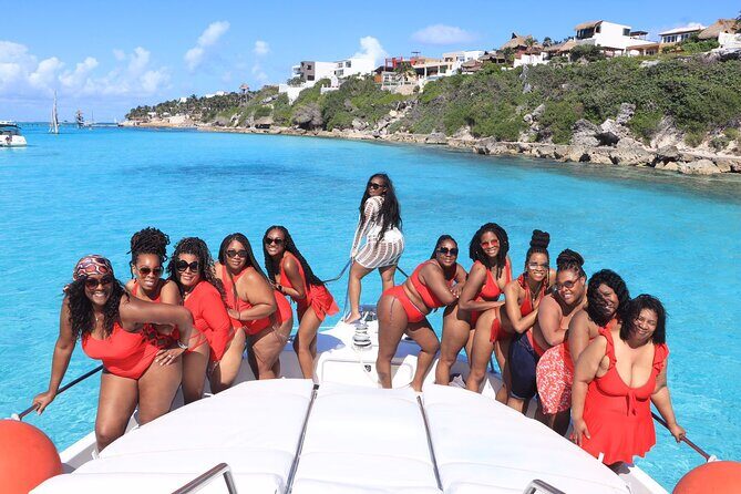 Yacht 48ft Rental in Cancun for up to 15 people - The Sum Up