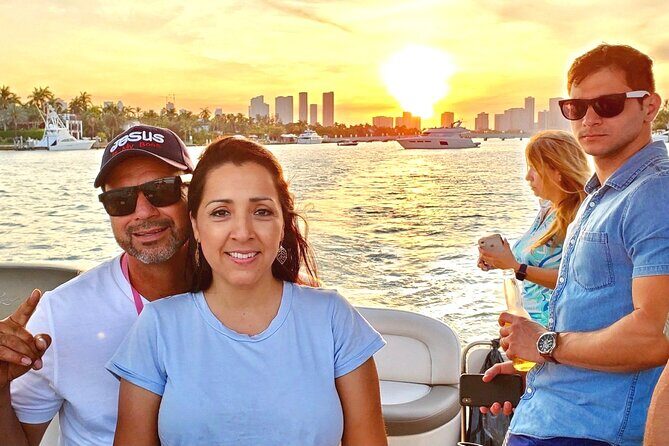 Yacht Celebration! (Restroom/Kitchen/AC & Bed on Board) - Pricing and Value
