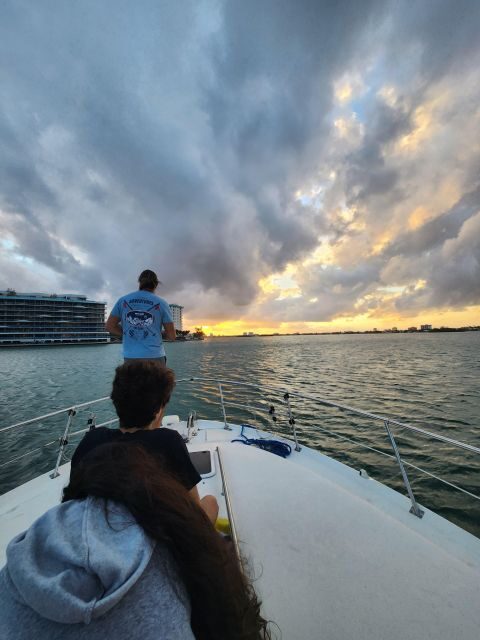 Yacht cruise Biscayne Bay, Miami Beach and Sand bar. 42Ft - An In-Depth Look at the Biscayne Bay Yacht Experience