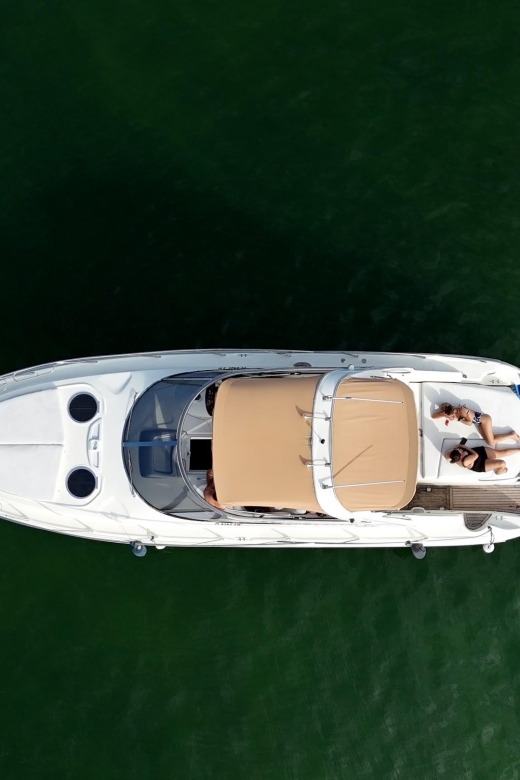 Yacht in Miami for Up to 12 People - What’s Included and What You Should Know