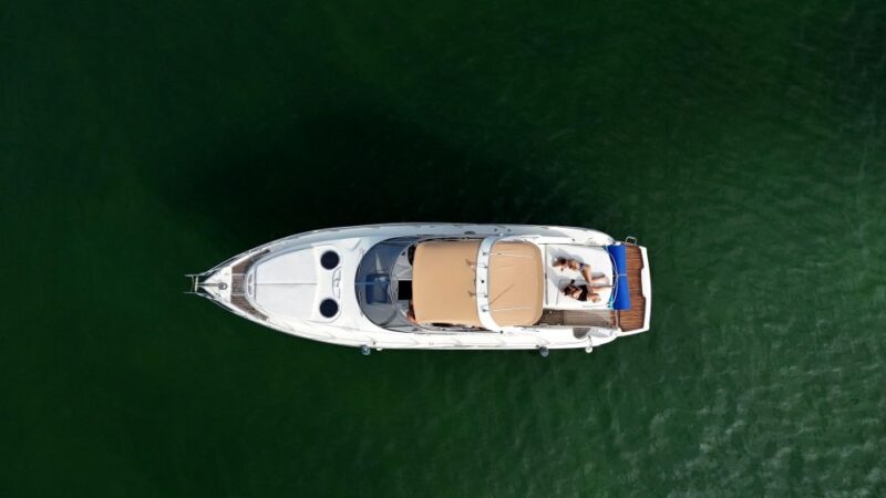 Yacht in Miami for Up to 12 People - Who Will Love This Tour?