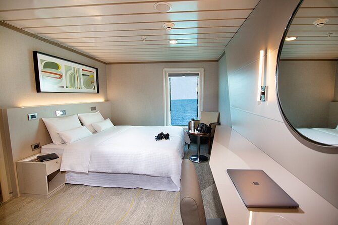 YACHT LA PINTA DARWIN'S LEGACY (Fri - Thurs) - Onboard Amenities and Facilities