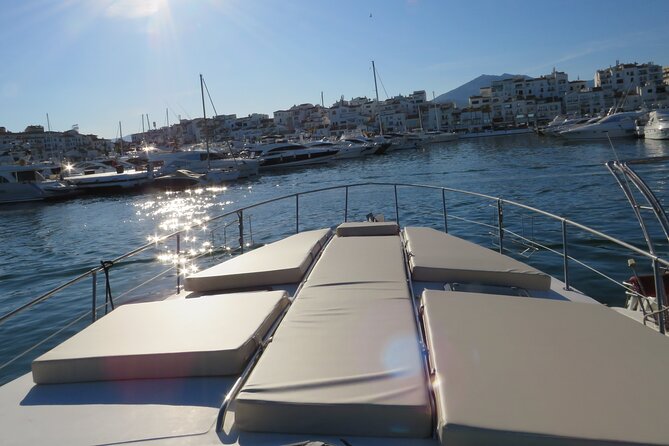 Yacht Ride in Puerto Banús - Exploring Puerto Banús