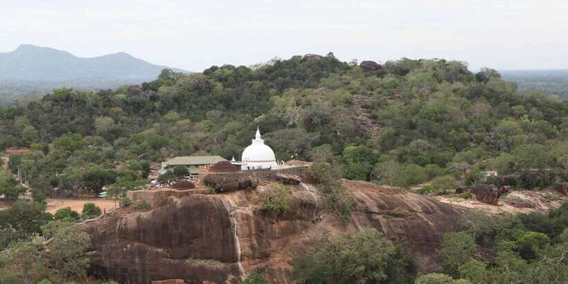 Yala: Full-Day Private All-Inclusive Temple Discovery Tour - Key Points